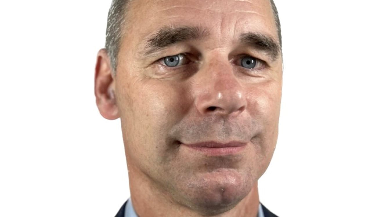 NWI bündelt Ladeneinrichter - display Magazin