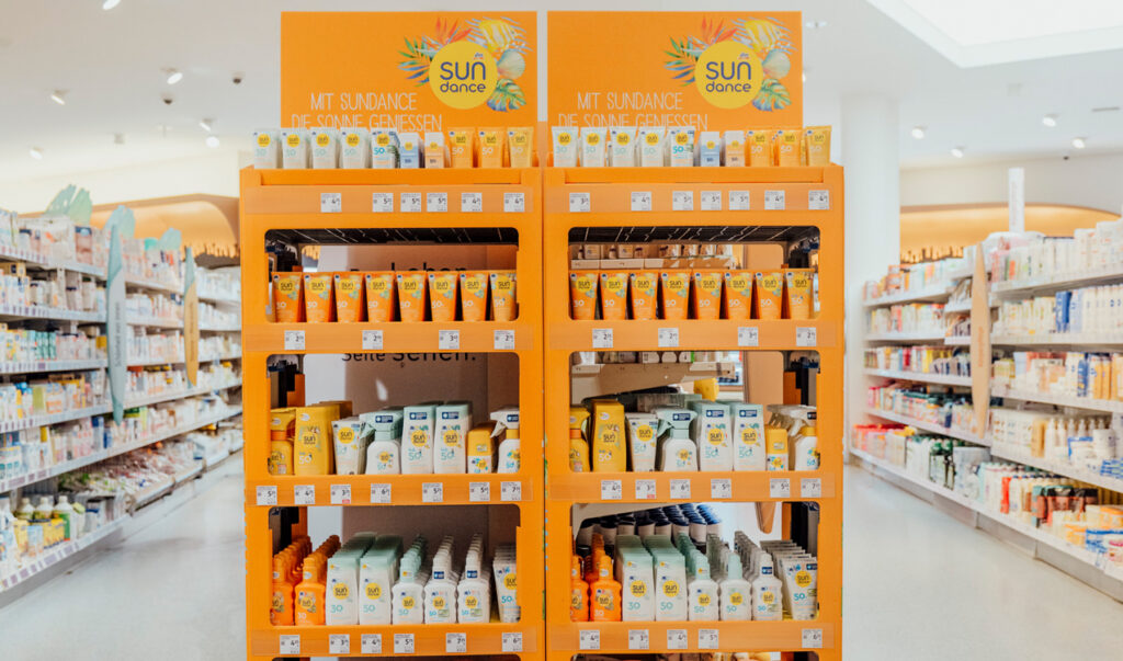 dm startet Chep Q+ Display - display Magazin